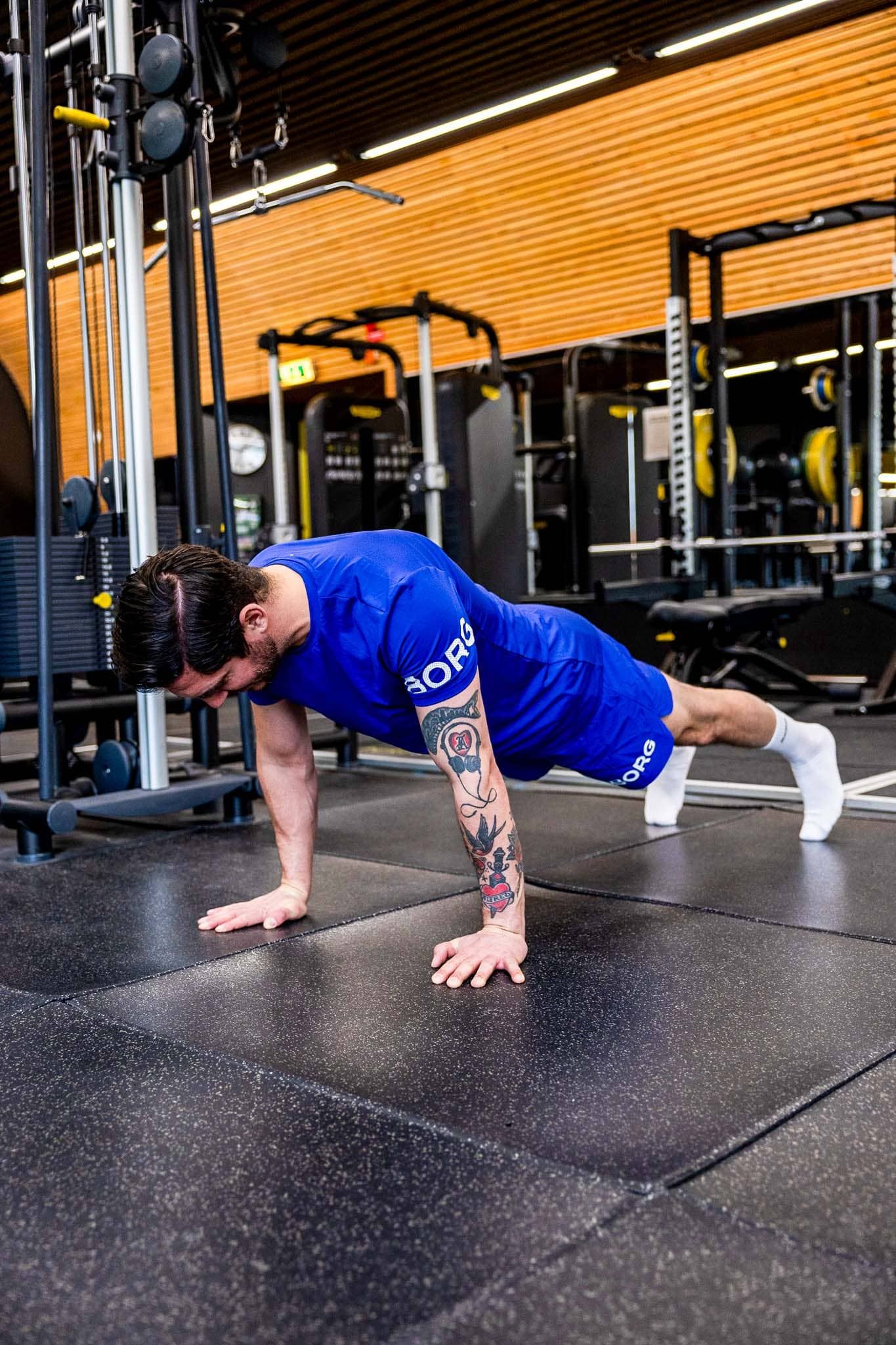 Push Up technique & variations | Björn Borg